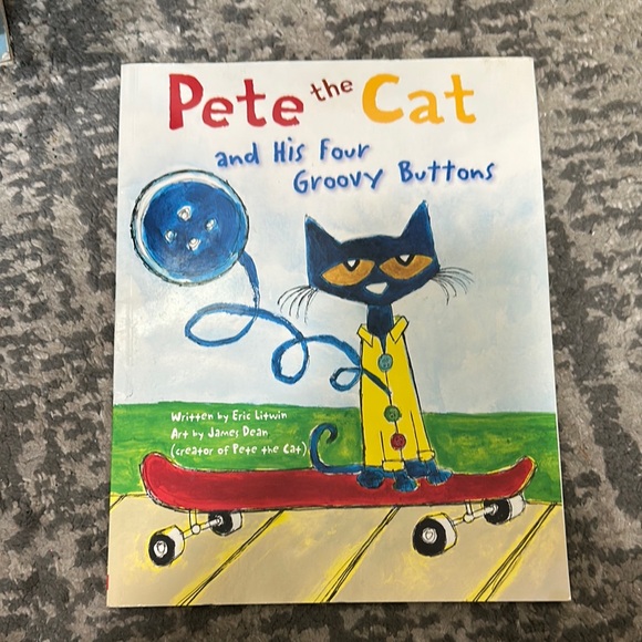 Scholastic | Toys | Pete The Cat And His Four Groovy Buttons Book ...